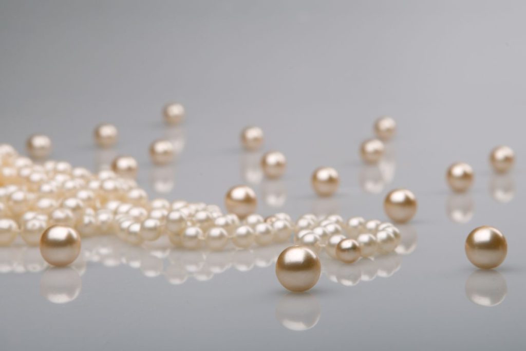 14 Incredible Poems About Pearls Celebrating Its Elegance: Lustrous ...